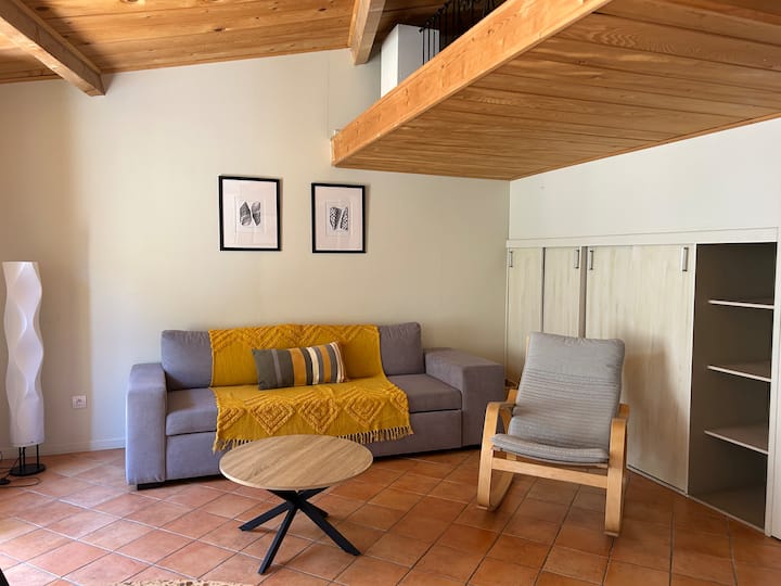 Joli Appartement Climatisé,cœur Du Village - Cassis