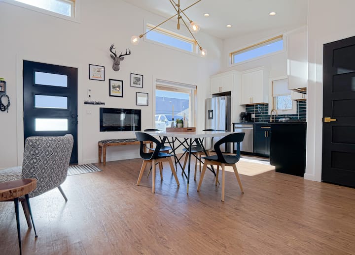 Fire Pit Under The Stars |The Wayfarer Bungalow - Sheridan, WY