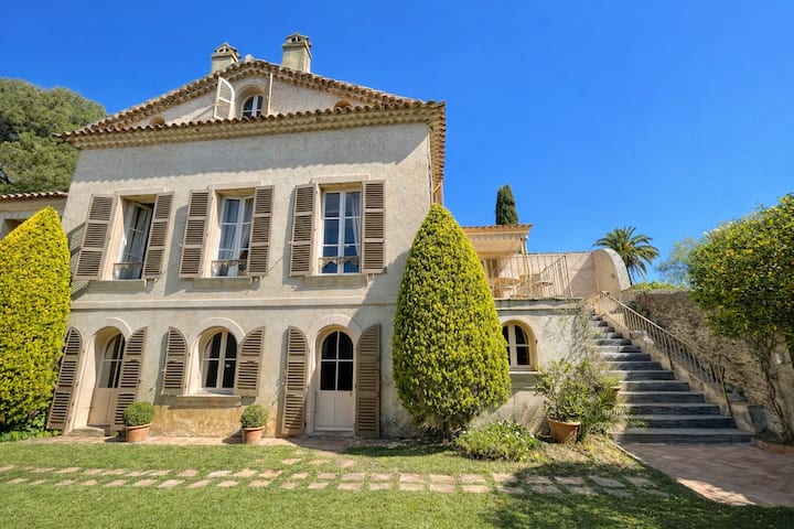 Villa Chateaubriand In Hyères - Close To The Center - Carqueiranne
