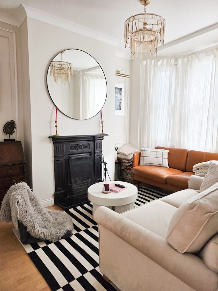 Dublin Dockland:victorian Townhouse With Fireplace - Dublin