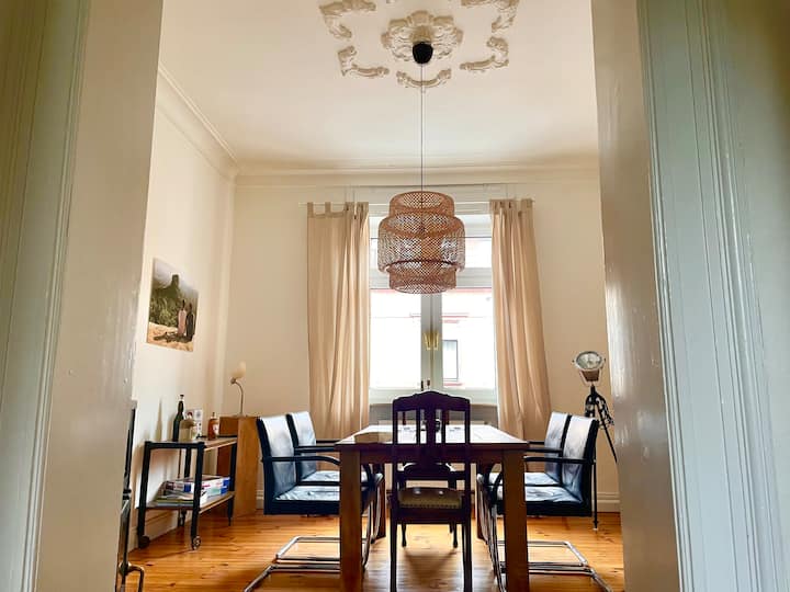 Gemütliche 100qm
4 Zimmer, Südbalkon. 
Frei Parken - Kaiserslautern