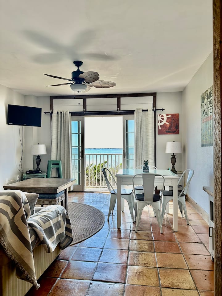 Coconut 202 On The Bay - Ocean City, MD