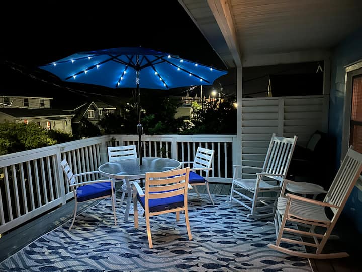 Oceanview Cottage In The Heart Of Atlantic Beach - Atlantic Beach, NC
