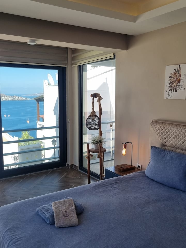 Panoramik Deniz Ve Doğa Manzaralı Dubleks Villa - Yalıkavak