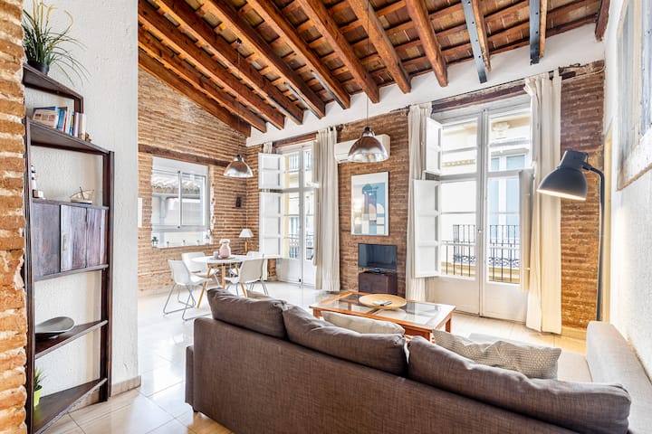 Encanto Junto A Plaza Redonda - La Torre