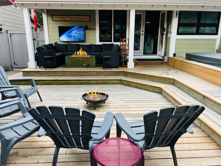 Rustic 3 Bedroom & Loft Cultus Lake Family Cabin - Chilliwack