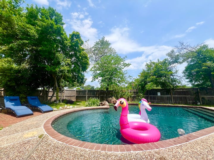 L-streets Near White Rock Lake And Arboretum - Dallas, TX