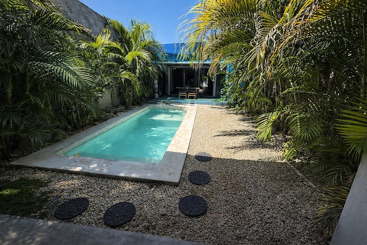 Merida Stylish, Vibrant, Light-filled House | Wifi - Mérida