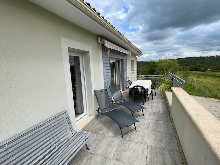 Villa à La Campagne, Proche Des Commerces - Cahors