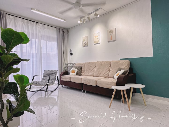 Kluang New Renovated Apartment- Emerald Homestay - Kluang