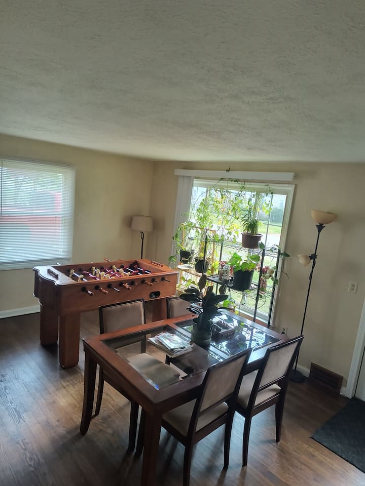 Private Room And Bathroom. Shared Kitchen And Gym. - Avon, OH