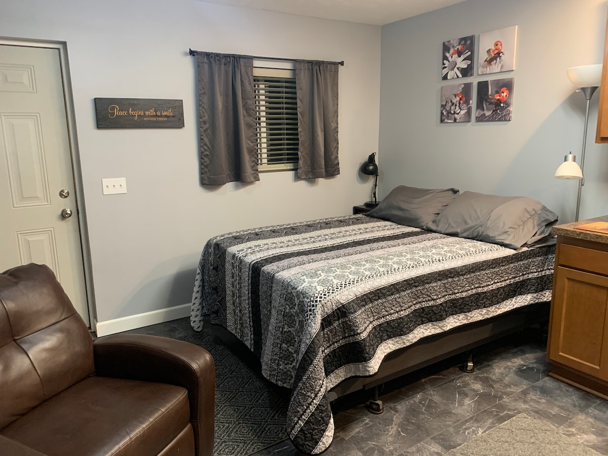 Lady Bug Cottage Clean & Cozy Better than a hotel - Apartments for Rent ...