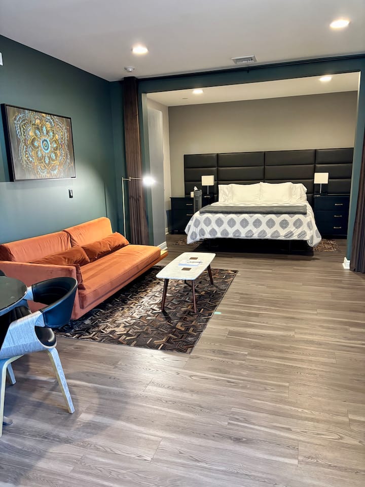 Luxe Loft 2 On Main St. Warwick-steam Shower! - State of New York