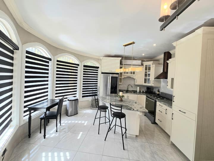 Spaciously Updated 3 Bedroom Home - La Peñita de Jaltemba