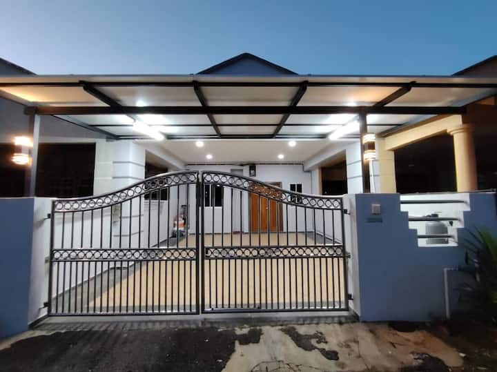 Im8 Homestay Near Iium & Lotus's - Kuantan