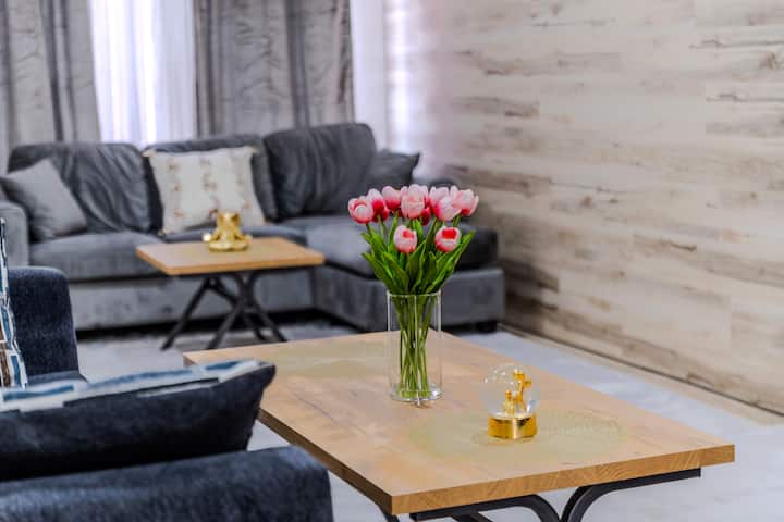 Stylish Glendale 2br • Pool • Near Americana - Echo Park - Los Angeles