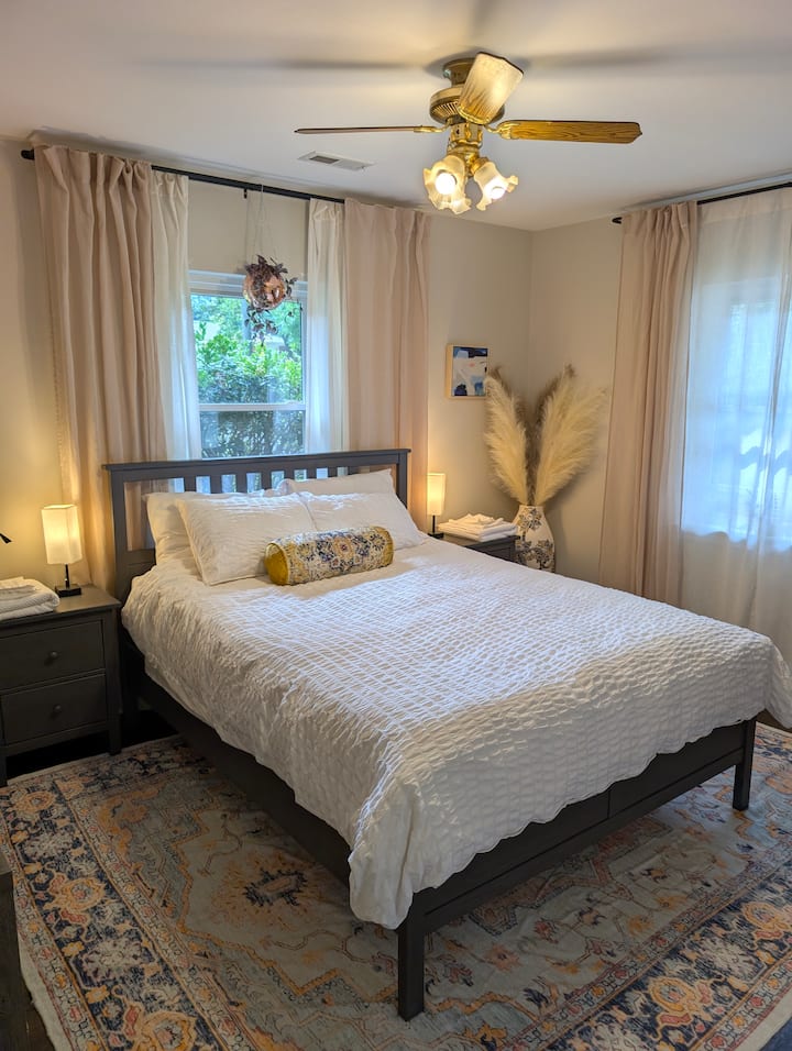 Comfy Bright Room! - Charlotte, NC