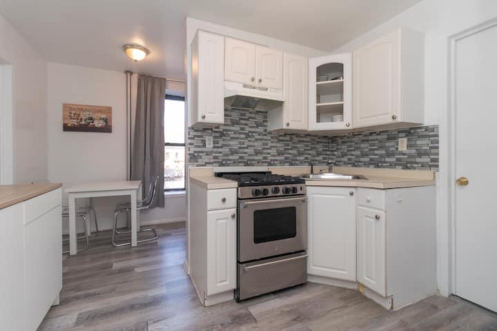 Spacious 2br Apartment In The Ues (Min 30 Days) - New York