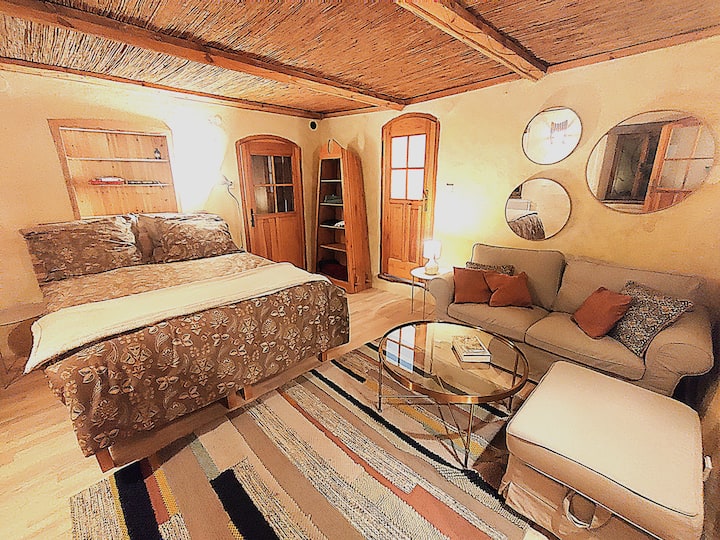 A Riverside Retreat - Český Krumlov