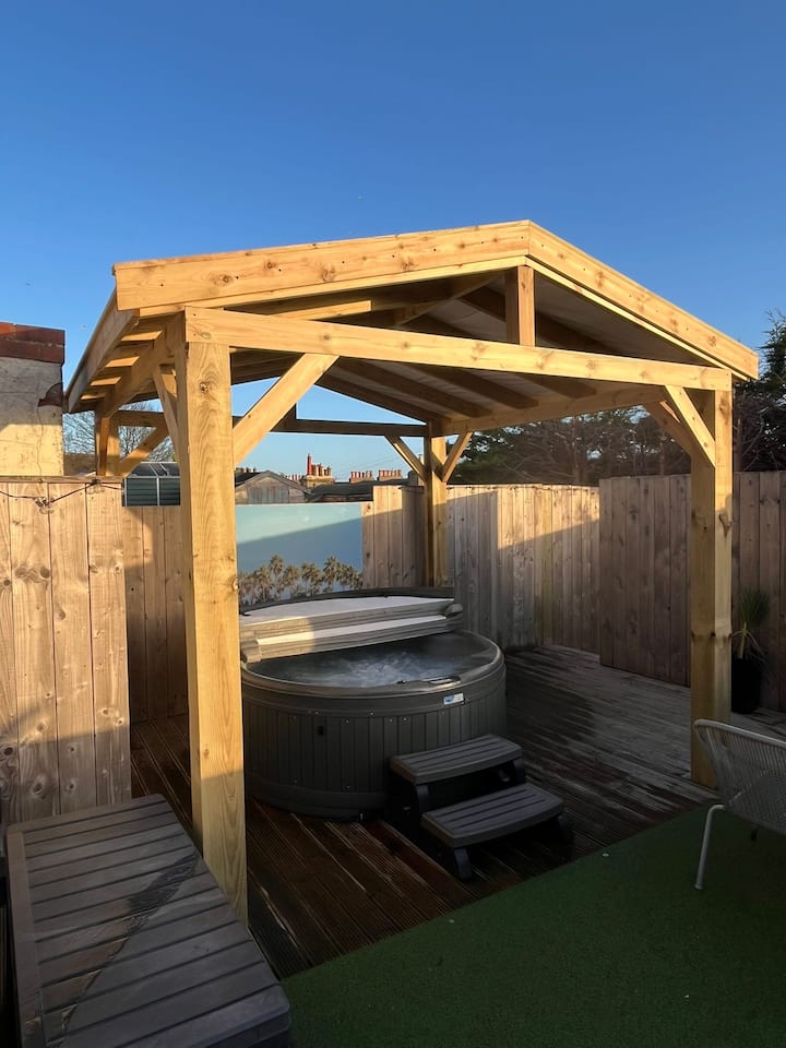 Stunning 3 Bedroom Hot Tub Holidayhomescarborough - スカボロー