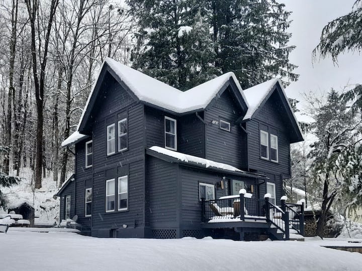 Cozy Ski House Retreat Mins To Belleayre Mountain - Fleischmanns, NY