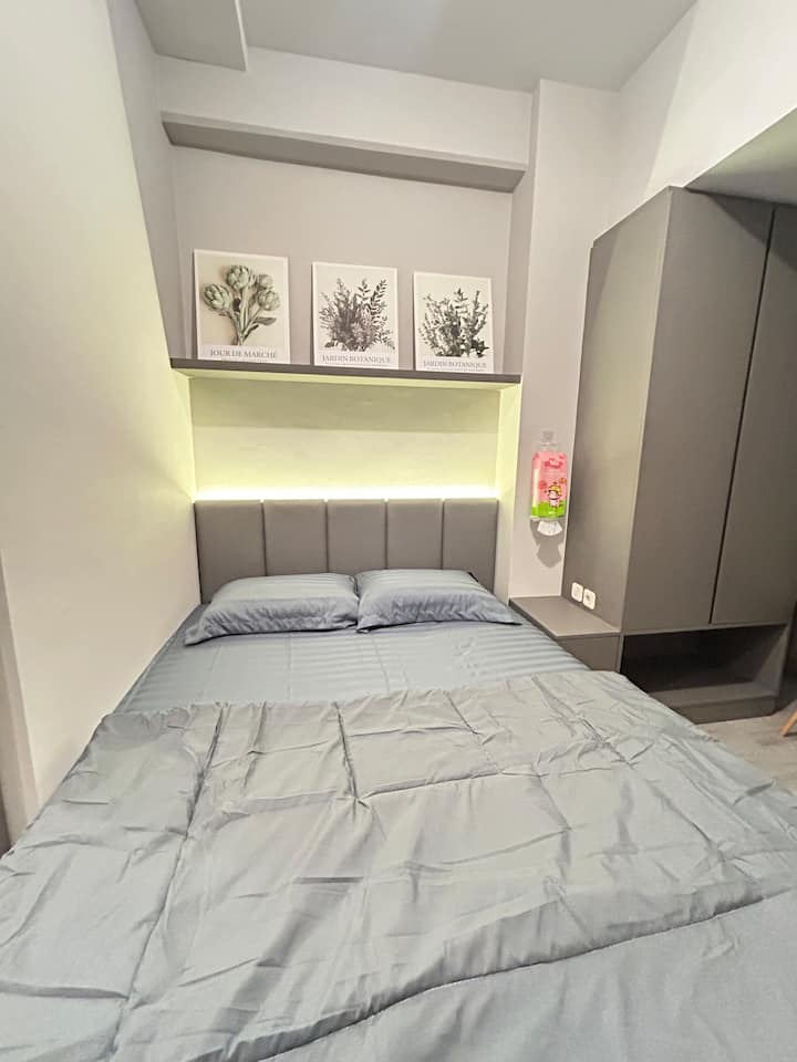 Cozy Studio In Tokyo Riverside Apartment - Indonesia