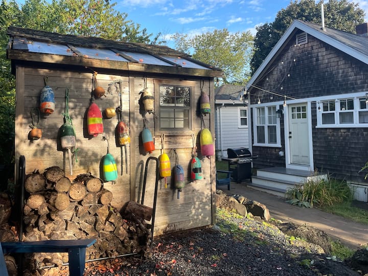 Walk To Nantasket Beach-retro Cottage With Parking - Hull, MA