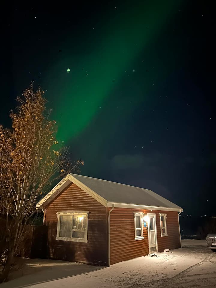 North-inn Cabin With Private Hot Tub And View! - Islande