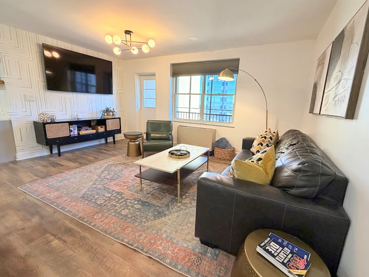 City View | Balcony + Modern Kitchen+75tv - Atlanta