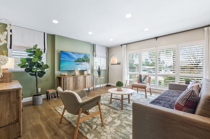 Elegant 5br Escape | Lux 3br Home + New 2br Suite - Ontario, CA