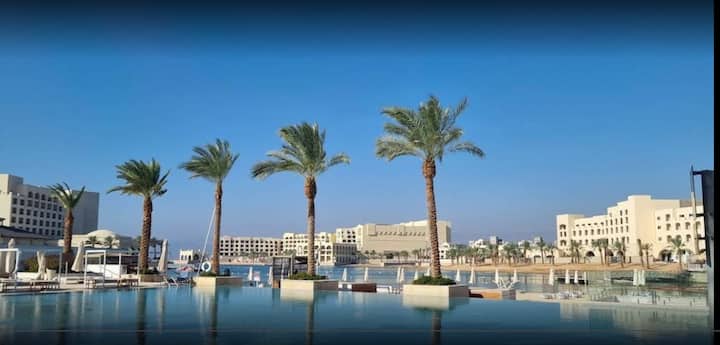 Lovely 2-bedroom With Pool In Saraya Aqaba - Aqaba