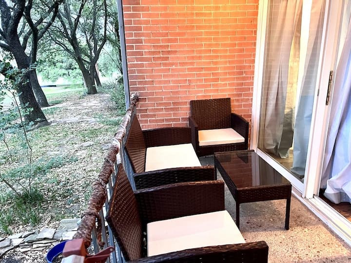 Gp22b Spacious 2bd Condo | Pool | Grand Prairie - Grand Prairie, TX