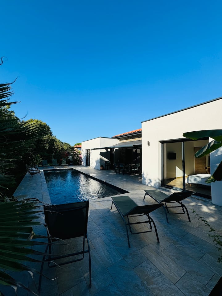 Magnifique Villa Avec Piscine Chauffée - Mimizan
