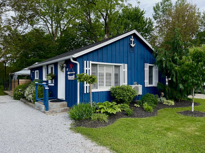 Blue Haven At Colchester Harbour - Leamington