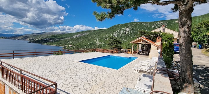 Apartment Alemka 2 (Persons 2+2) - Senj