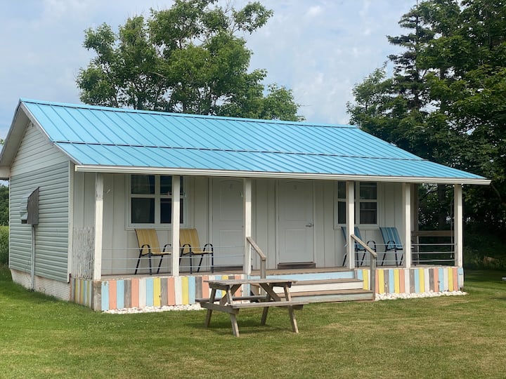 Rustic Queen Studio Near Beach W/kitchen & Wi-fi9 - Prince Edward Island