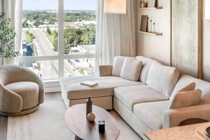 The Louie - Luxe 1br Condo Dt W/ Rooftop Pool, Gym - 奧蘭多, FL