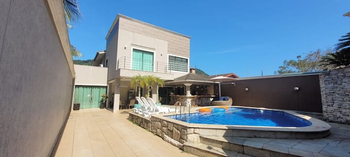 Sobrado De Alto Padrão, Sofisticado E Confortável - Santos