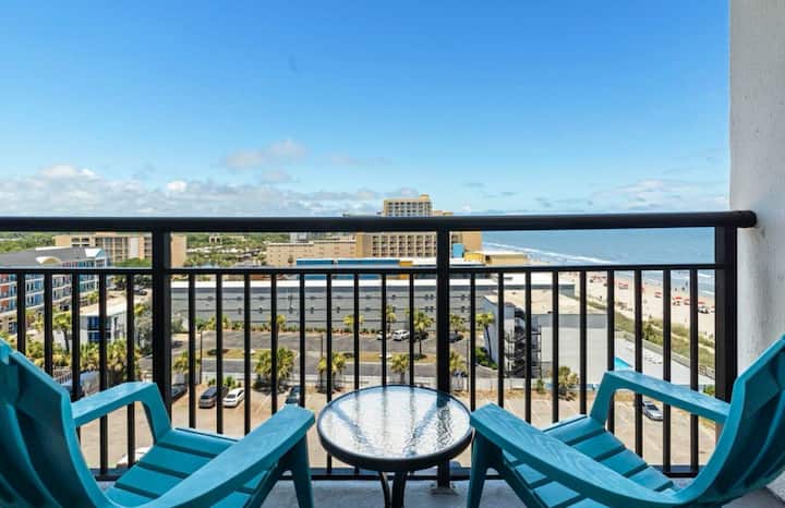 Ocean View Queen Suite Oceanfront Resort - Myrtle Beach, SC