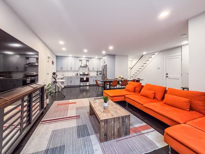 (Dr79) 5br Home W/ Roof Deck, Bay View & Parking - Boston, MA