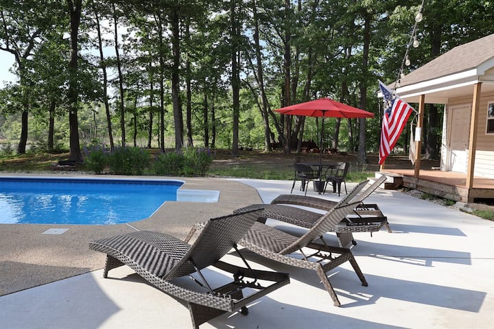 Pool + Hot Tub + Pickleball | Waterfront - Maryland (State)