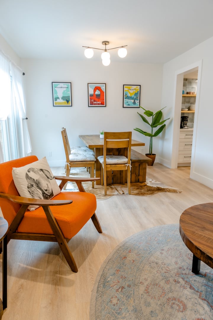 Walk Zilker| 2br|quiet St|parking|dog Friendly - Austin, TX