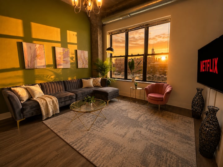 Spacious 3br Condo W/ Skyline Views Near Mccormick - Englewood - Chicago
