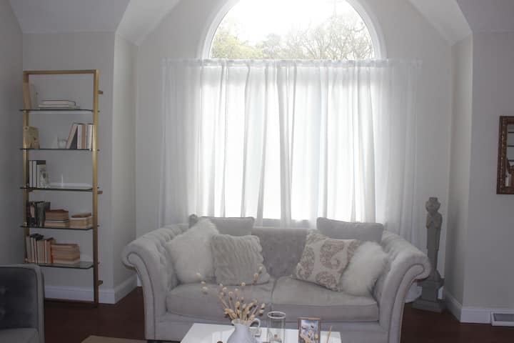 Lovely Home! Beaches, Dining And Entertainment - Falmouth, MA