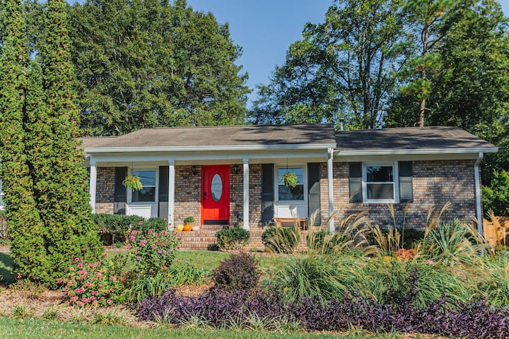 Cozy And Stylish Garden Retreat Near Braves - Marietta, GA