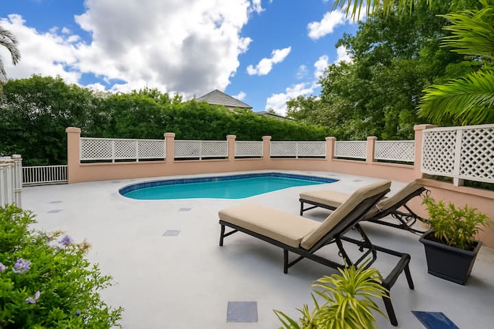 Island Retreat: Private Pool, Patio & Nature Views - Barbados