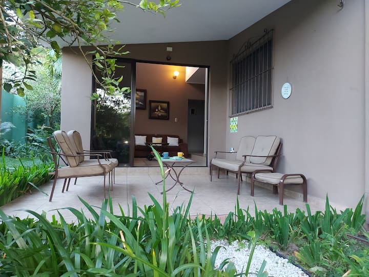 Casa Jardin: Private Oasis 5 Min Us Embassy Pkg - El Salvador