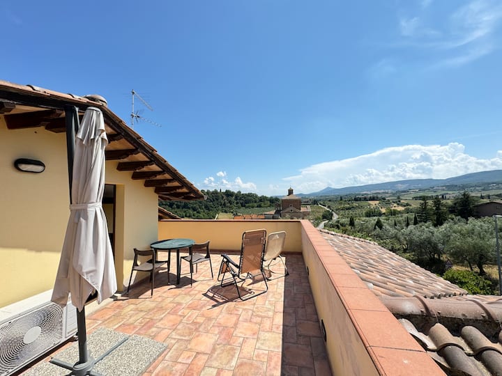 Penthouse Avec Une Grande Terrasse - Chianciano Terme