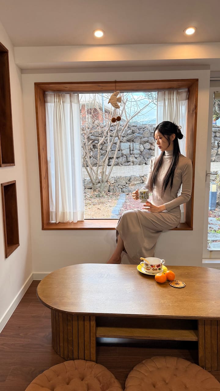 +제주를오롯이+ 산물안거리 애월 자쿠지 감성숙소(고두심이좋아서촬영지) - Jeju-si