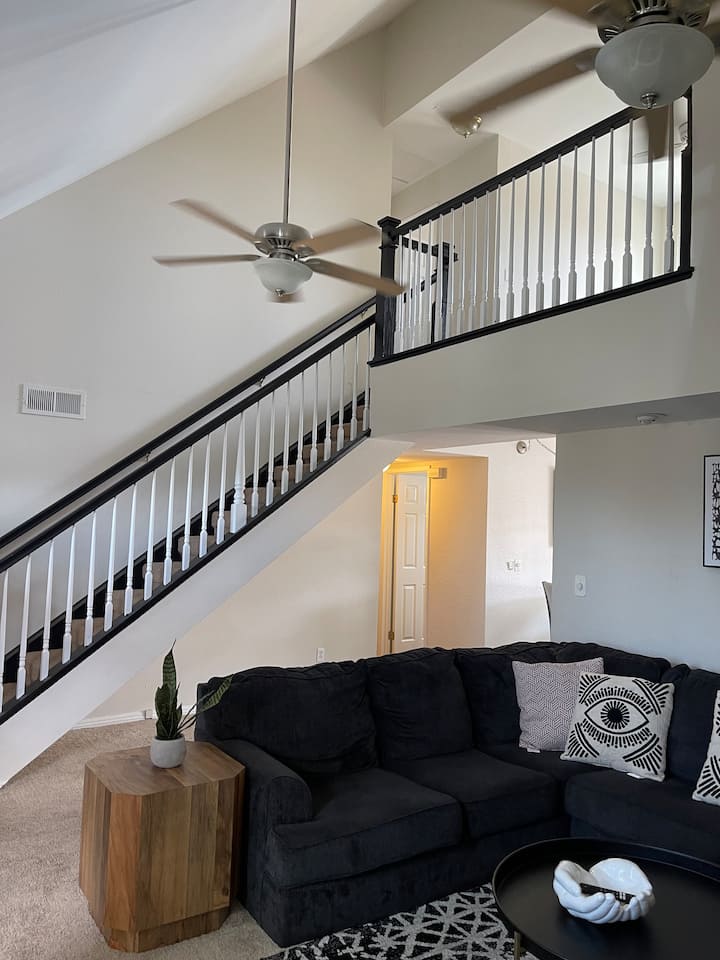 Sd Oasis! Pool+large Yard+4 Bedrooms! - San Diego, CA